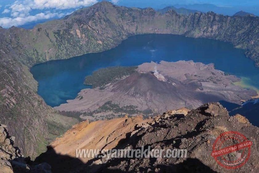 Trekking Gunung Rinjani Sembalun Torean 4 Hari 3 Malam - Syam Trekker